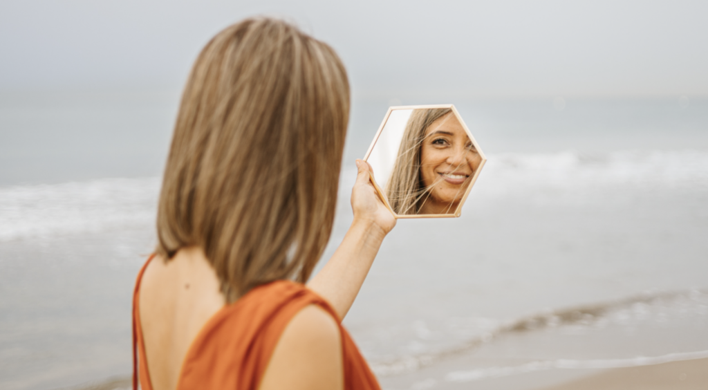 Vitaminas Esenciales para la Mujer - Sandra Estrella